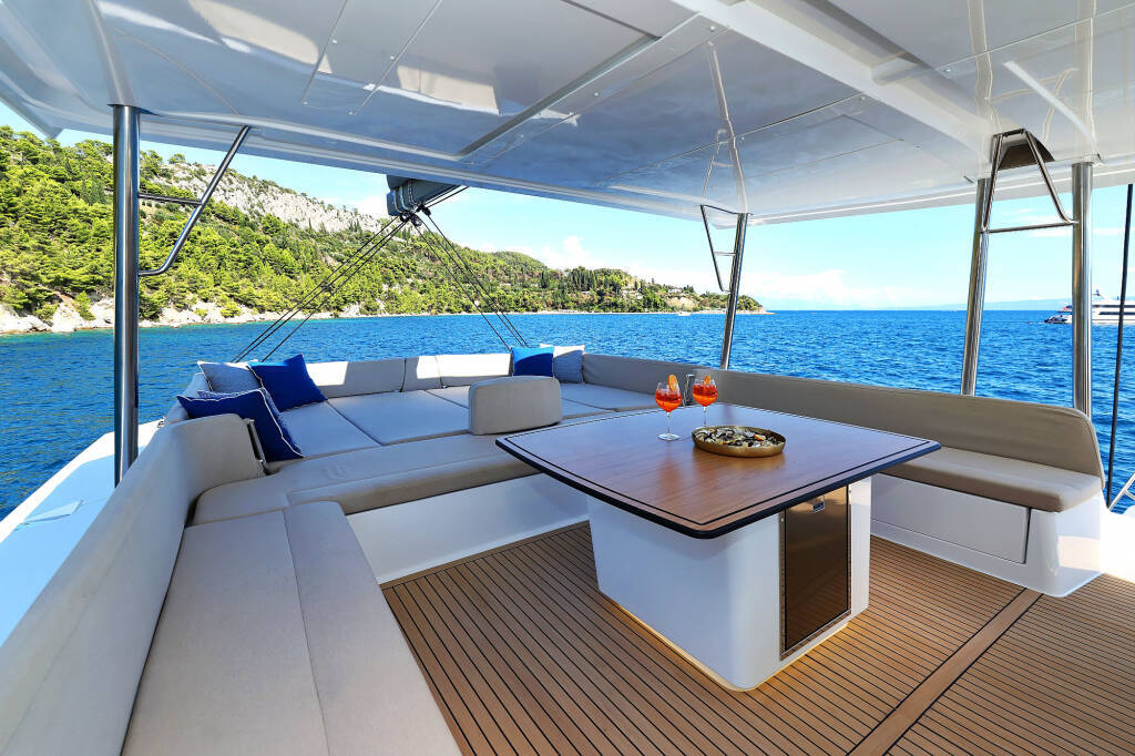 Lagoon 55 vs Bali 5.8 – Luxury Crewed Catamaran Charter Comparison in ...